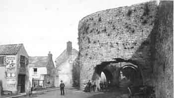 The history of Tenby town walls | tenby-today.co.uk