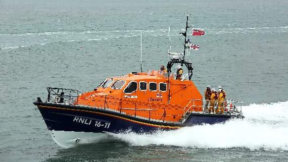 Angle RNLI lifeboat goes to aid of pilot boat crew | tenby-today.co.uk