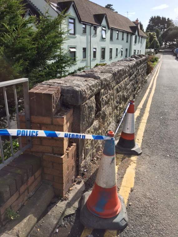 Vehicle collides with railway bridge | tenby-today.co.uk