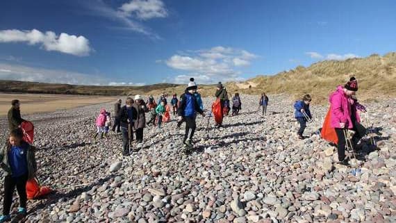 Keep Wales Tidy tackles marine litter pollution problem by cleaning up ...
