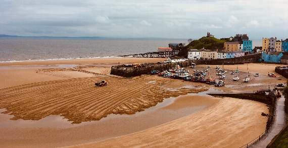 Action urged over Tenby harbour sandbanks | tenby-today.co.uk