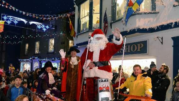 Santa Claus is coming to Tenby town tomorrow | tenby-today.co.uk