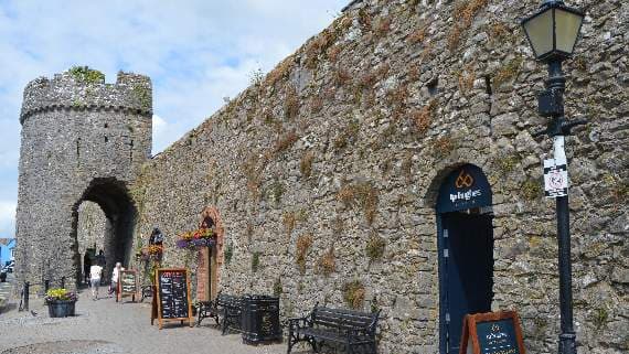 Iconic town walls 'imperative' to Tenby | tenby-today.co.uk