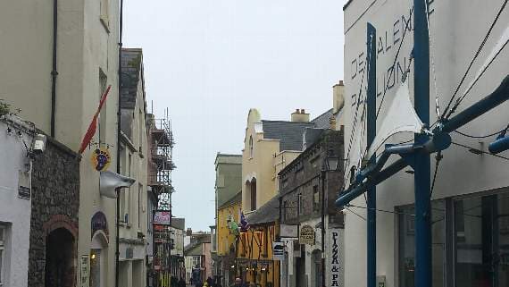 Drunken men 'invaded Tenby' court hears | tenby-today.co.uk