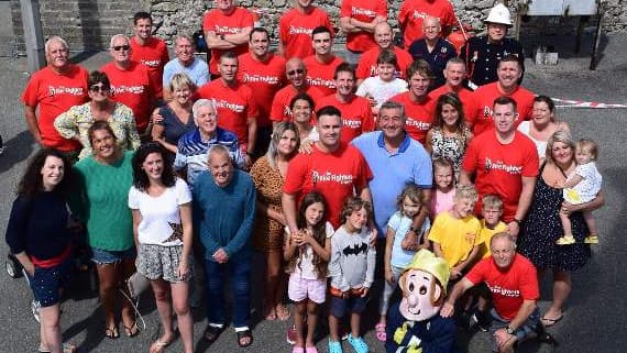 Firefighting personnel gather for special Tenby carnival centenary pic ...