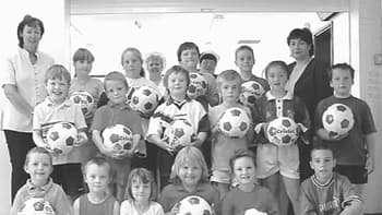 Sports Day special meal at Stepaside CP School | tenby-today.co.uk