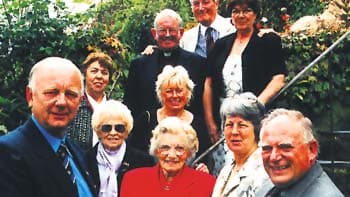 New trophy for Tenby in Bloom - and winners' results | tenby-today.co.uk