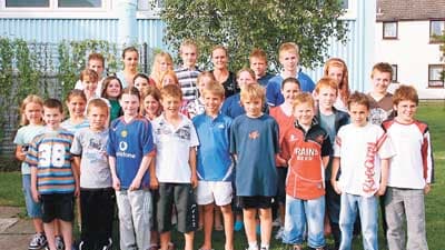 New Zealand swimming star visits Tenby Dolphins | tenby-today.co.uk
