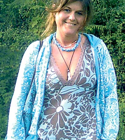 Clare steps out for RNLI | tenby-today.co.uk