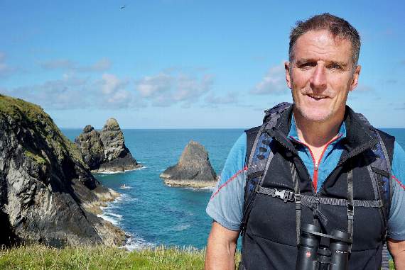 New series sees Iolo Williams take audience on a personal tour of ...