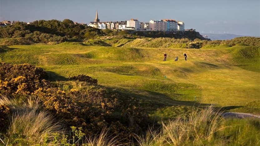 Concerns raised over Tenby Golf Club’s coastal defence plans | tenby ...