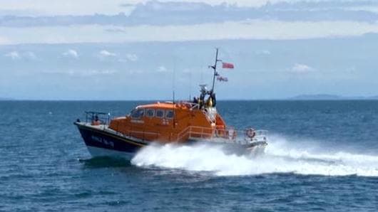 Two shouts on busy Thursday for Tenby’s lifeboat crew | tenby-today.co.uk