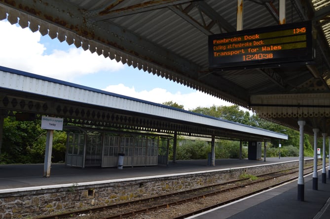 Passengers reminded of planned railway upgrade works between Carmarthen ...