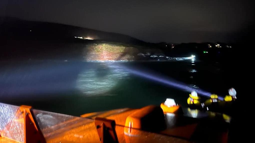 Night time launch for Tenby lifeboat crew | tenby-today.co.uk