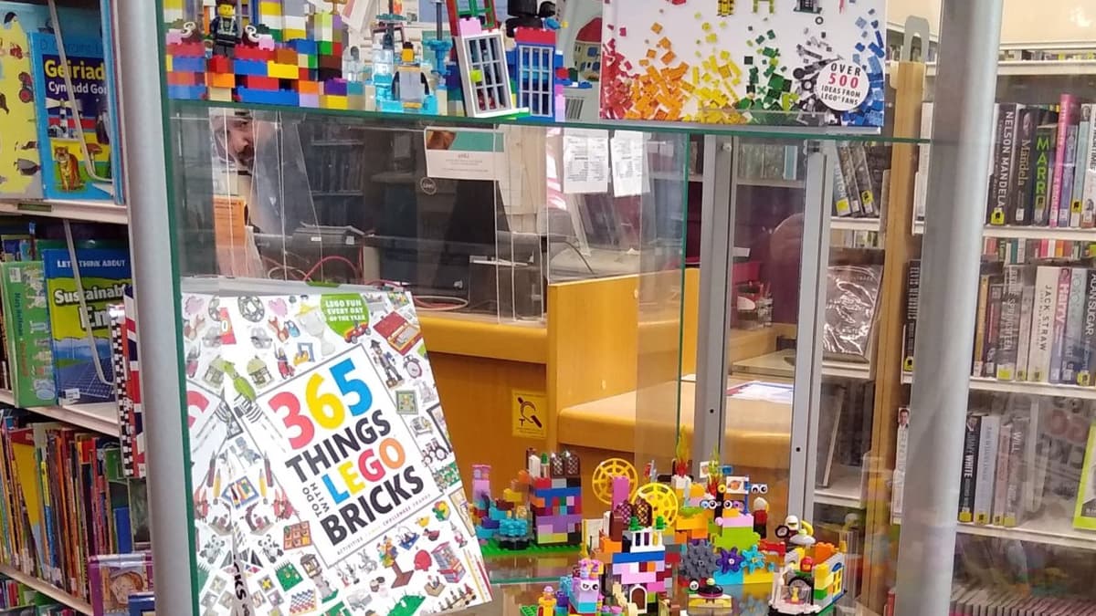 Lego Club and Baby Rhyme Time at Tenby Library | tenby-today.co.uk