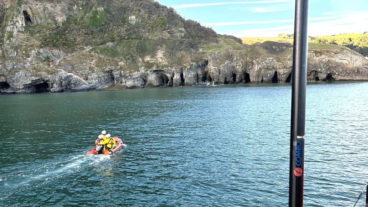 Two trips to Pendine for Tenby’s RNLI crew | tenby-today.co.uk
