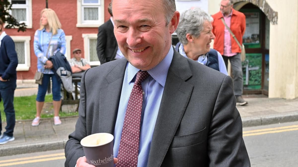 Simon Hart returns to cabinet as Chief Whip | tenby-today.co.uk