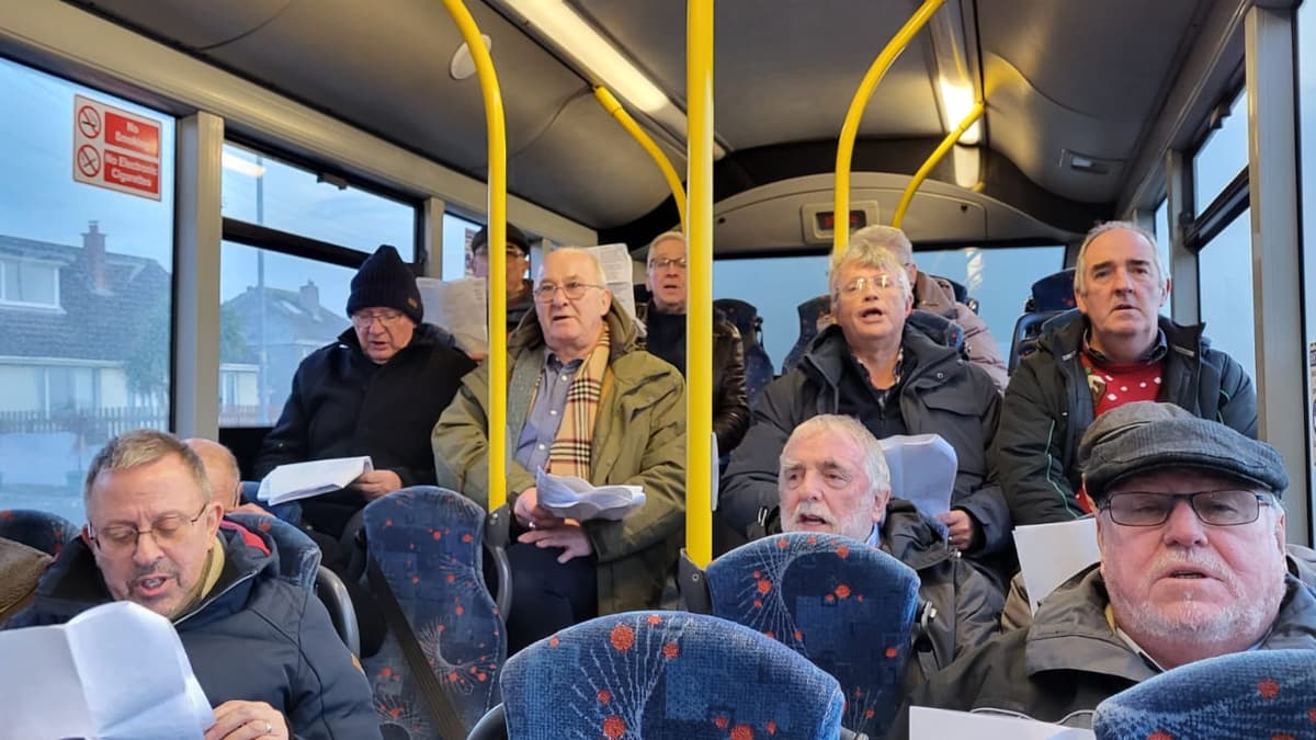 On the buses with Tenby Male Choir | tenby-today.co.uk