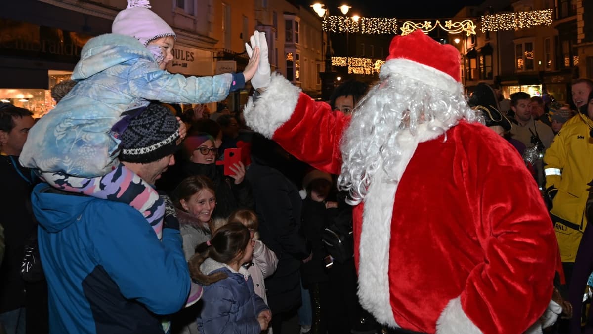 Santa set for another seaside trip around Tenby! | tenby-today.co.uk