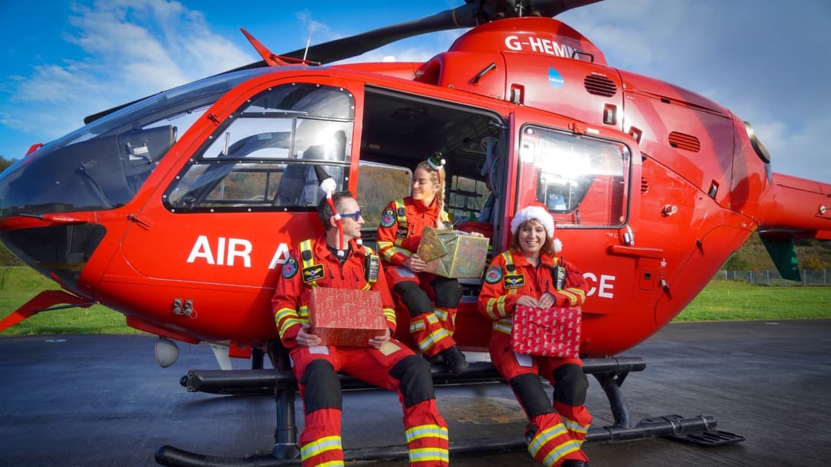 Wales Air Ambulance Christmas Challenge raises over £21,000 in one week ...