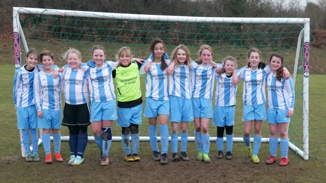 Saundersfoot School's budding footballers crowned champions! | tenby ...