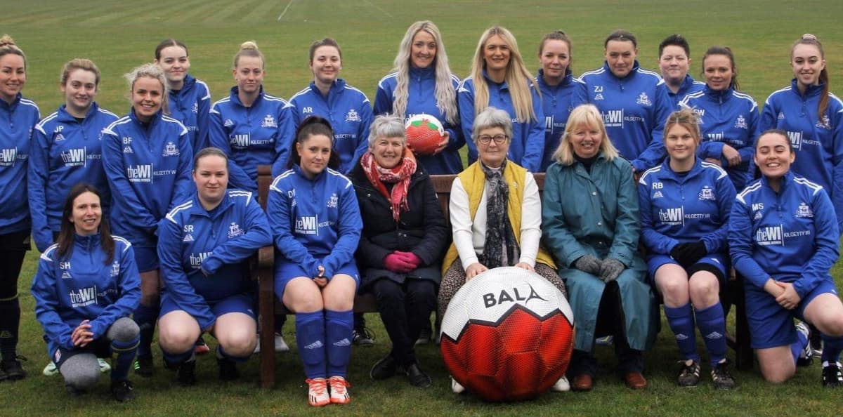 WI kit out Kilgetty AFC Women | tenby-today.co.uk