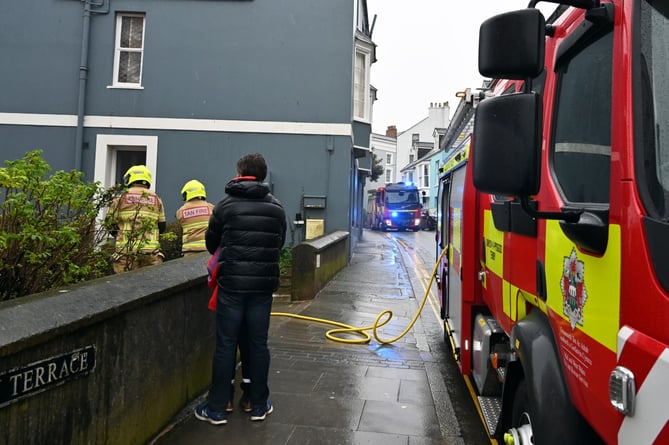 Crews tackle fire near to Tenby's iconic harbour | tenby-today.co.uk