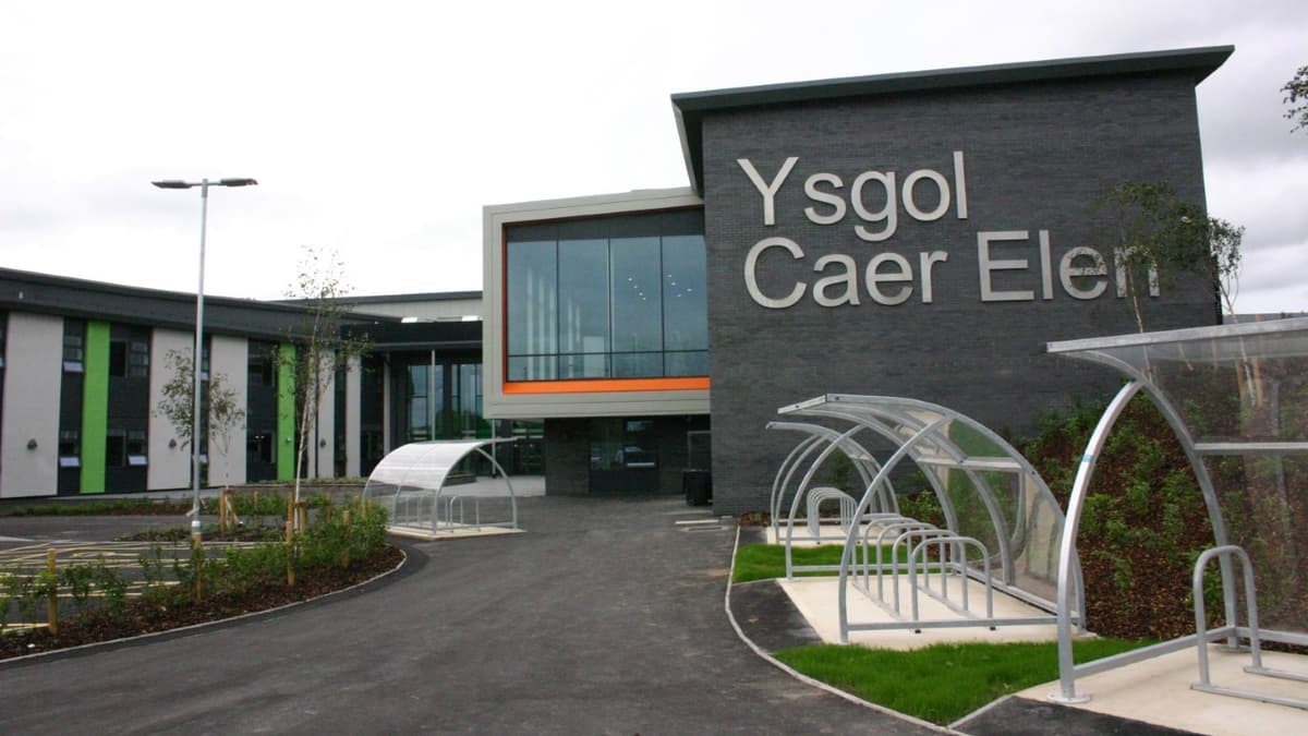 Pembrokeshire Welsh language school celebrates outstanding Estyn report ...