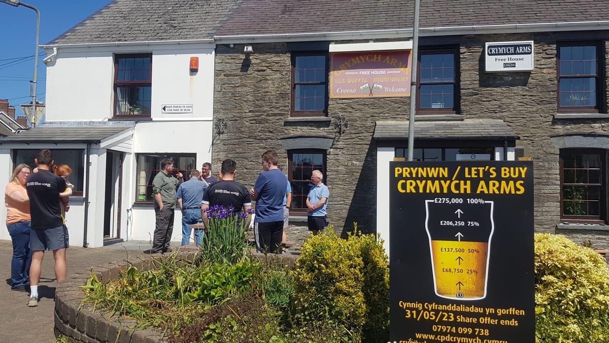 Backing for restaurant extension at community-owned pub | tenby-today.co.uk