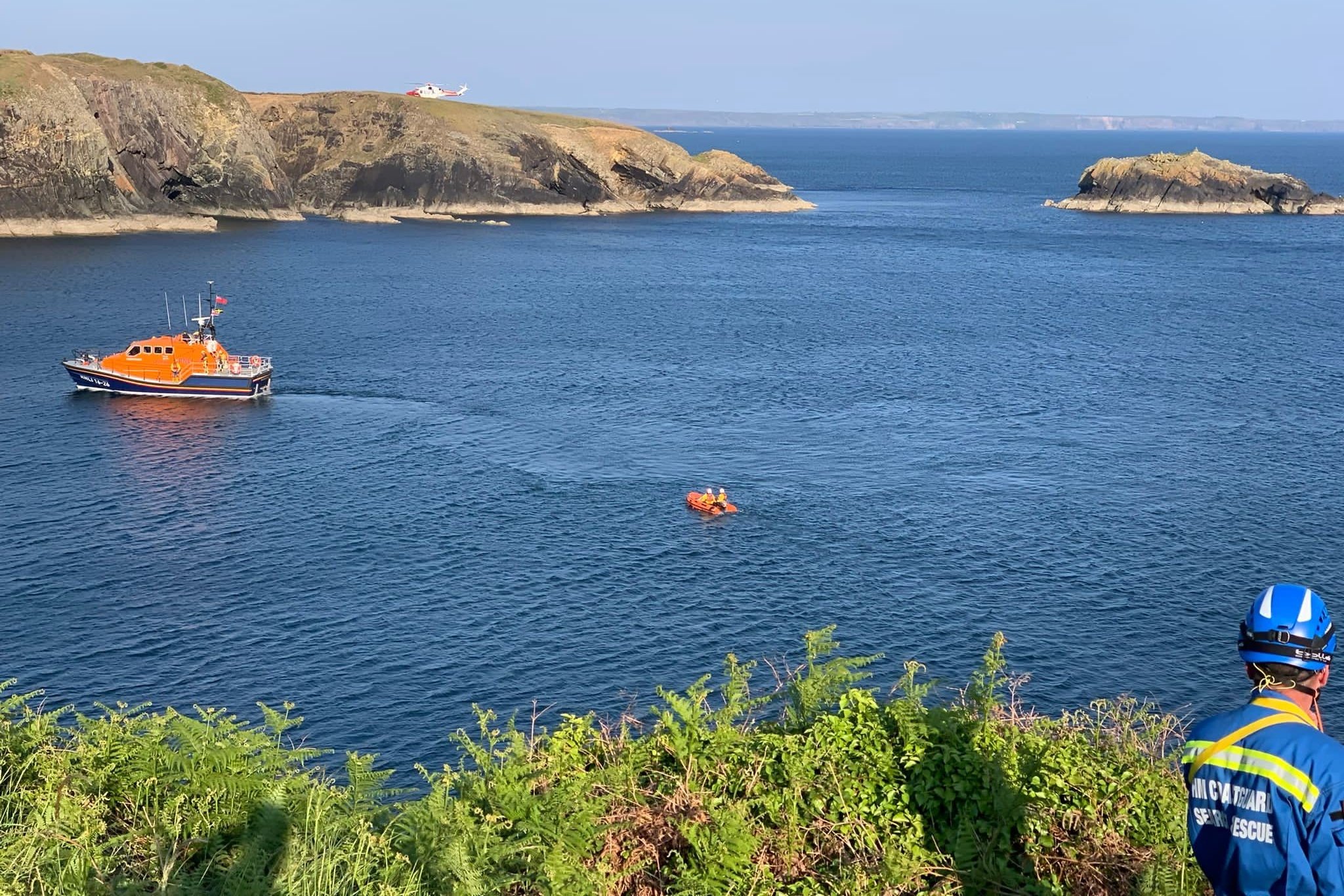 St Davids RNLI launch to multi-agency rescue of people cut off by tide ...