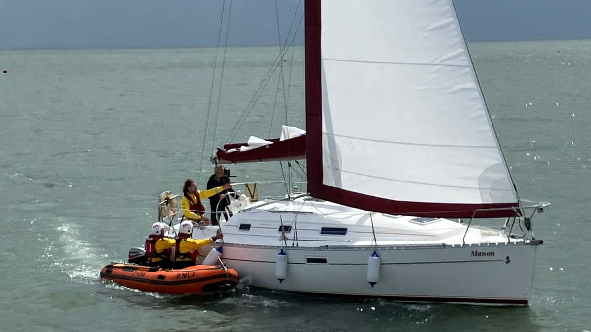 Busy weekend for Tenby's dedicated RNLI lifeboat crew | tenby-today.co.uk