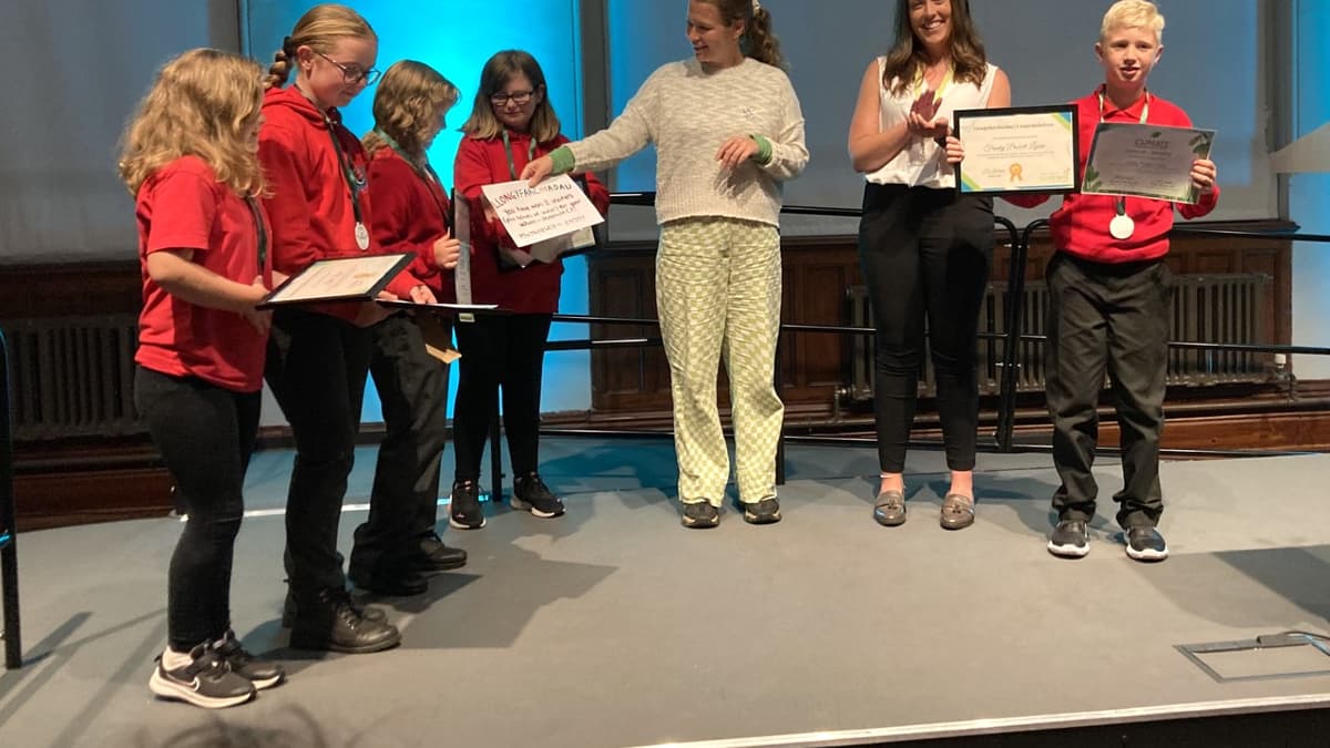 Stepaside School pupils scoop Climate Challenge Cymru award | tenby ...
