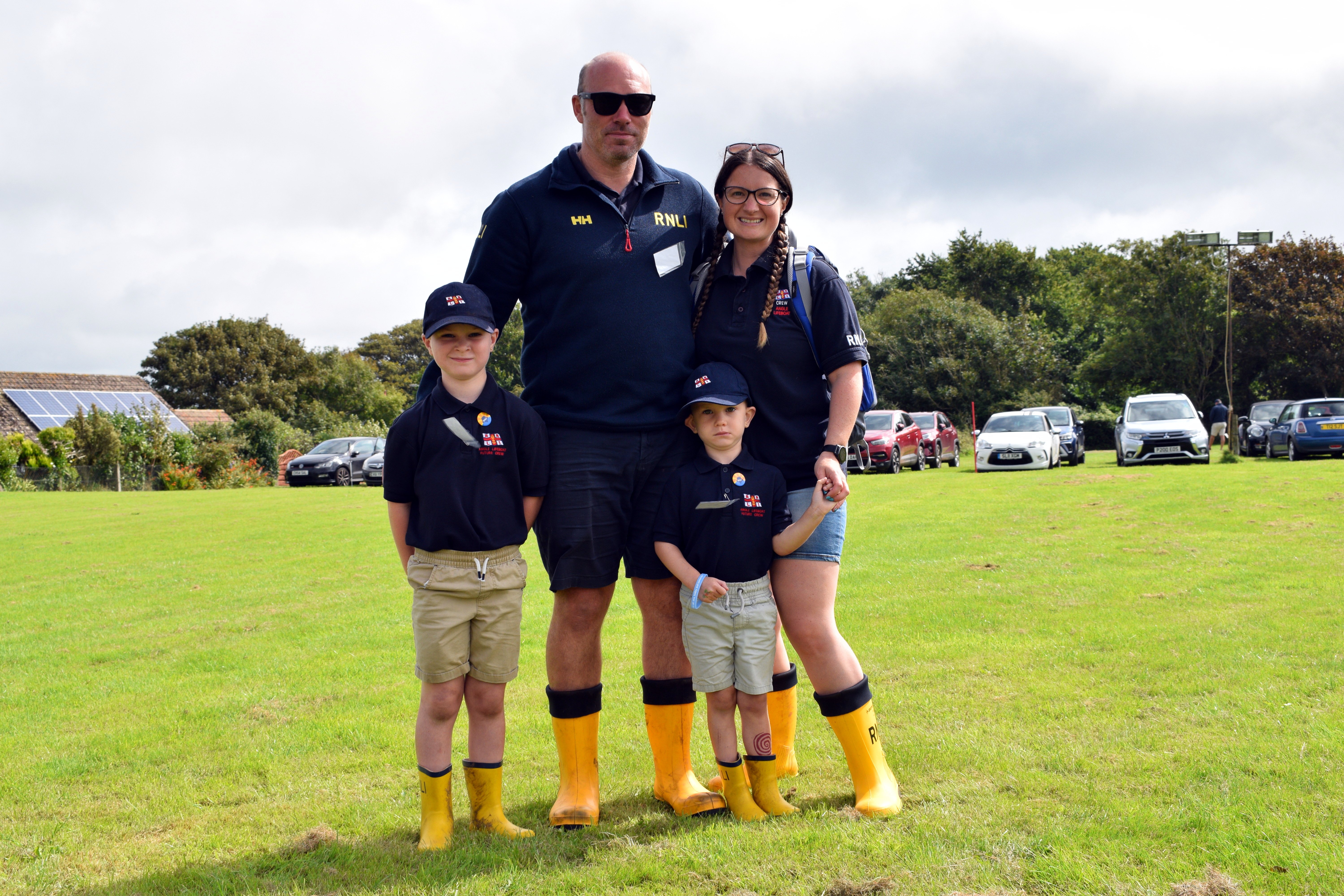 Pembroke Ladies Lifeboat Guild thanks for RNLI Angle Walk and Dog Show ...