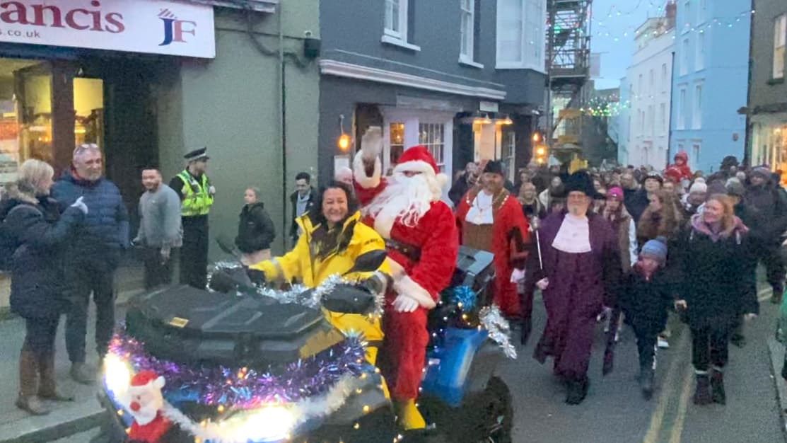 WATCH: What to expect at Tenby's Christmas lights switch-on | tenby ...