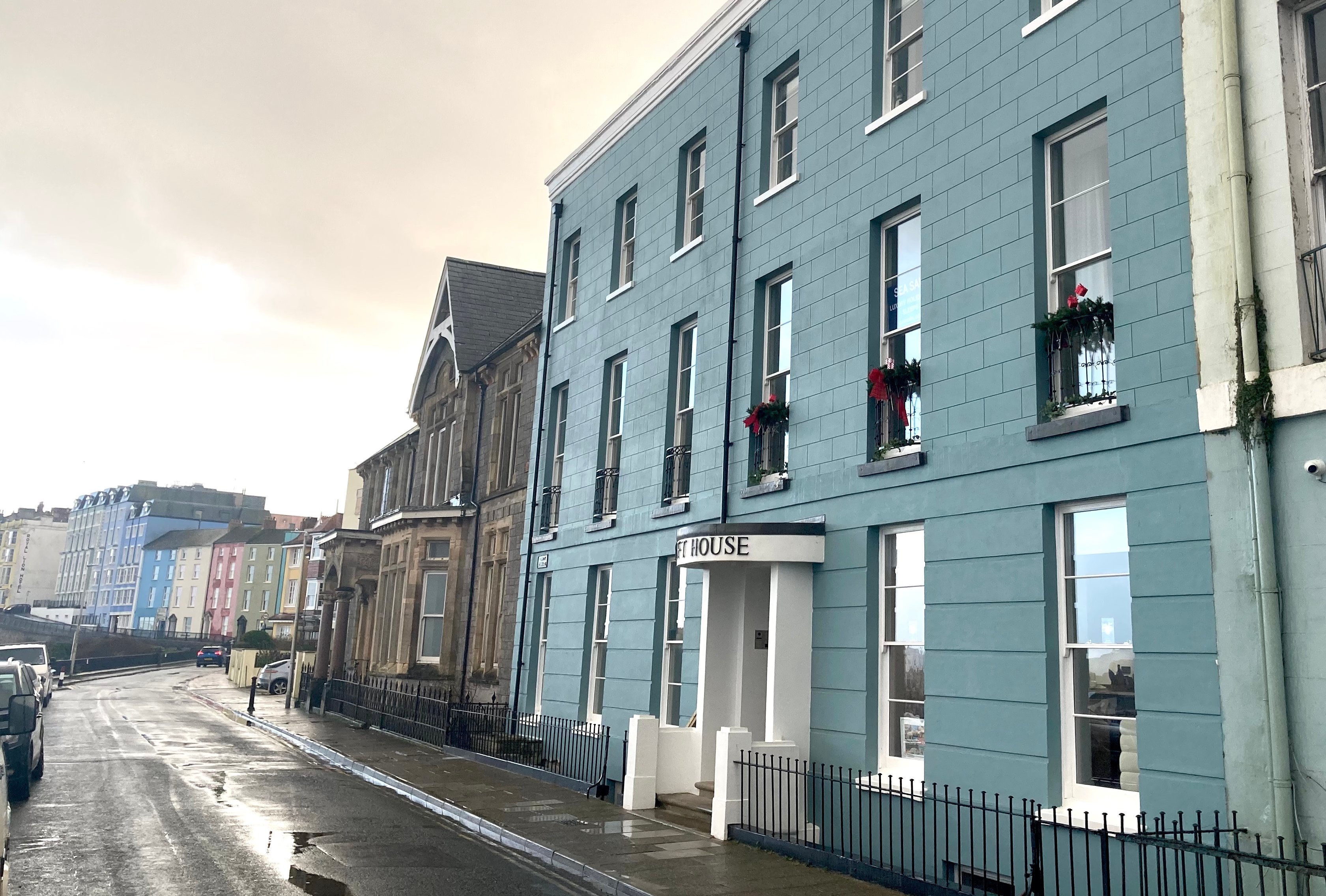 Garden beach front plans for Tenby holiday homes labelled ‘intrusive ...