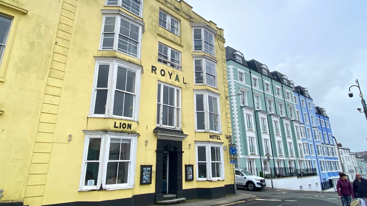WATCH: Fresh concerns raised about safety structure of prominent Tenby ...