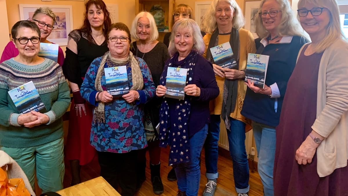 Tenby born poet Simone Mansell-Broome featured in West Wales anthology ...