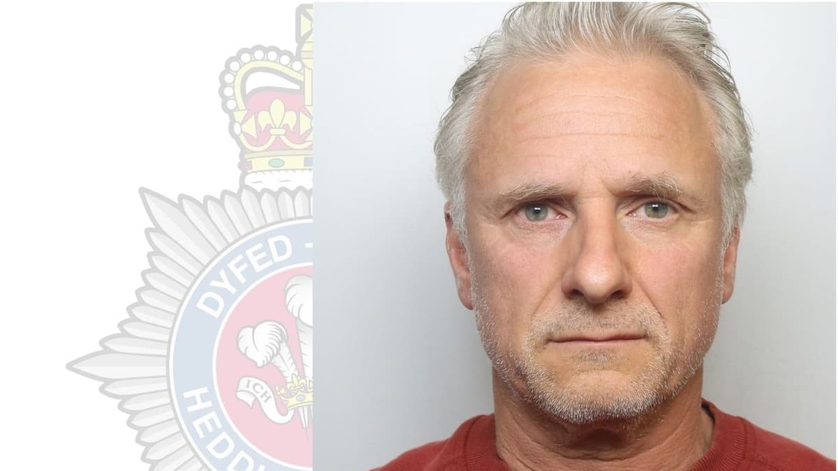 Former senior social worker jailed for sexual assault against a child ...