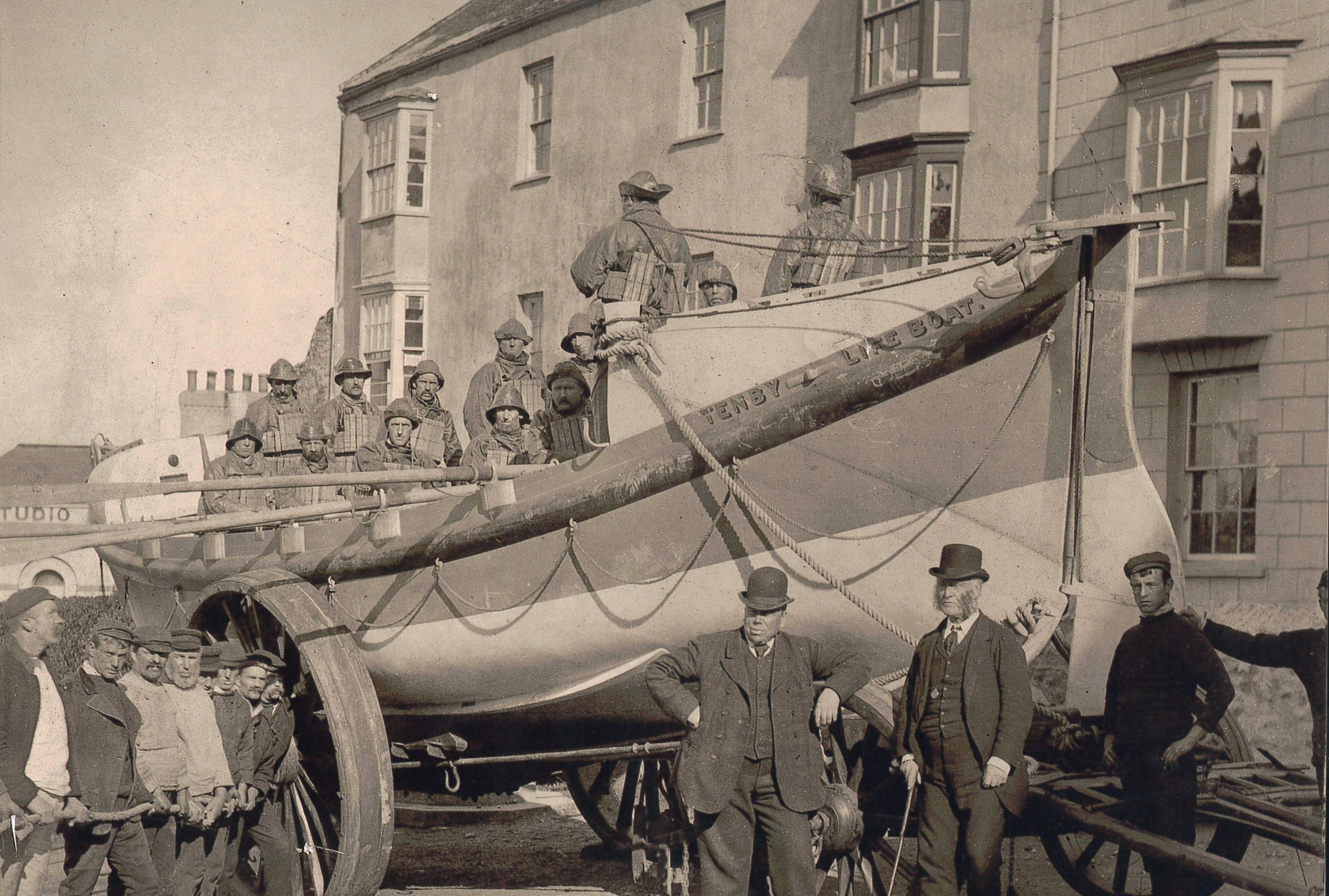 Tenby Lifeboat celebrates RNLI 200th anniversary | tenby-today.co.uk