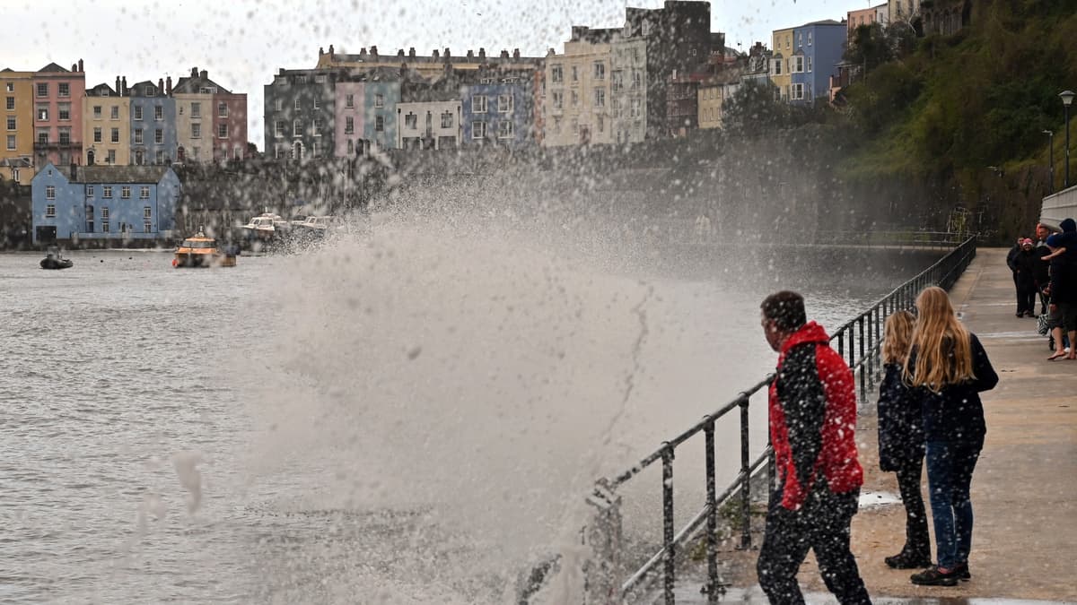 As Storm Kathleen passes - is Storm Lilian is just around the corner ...