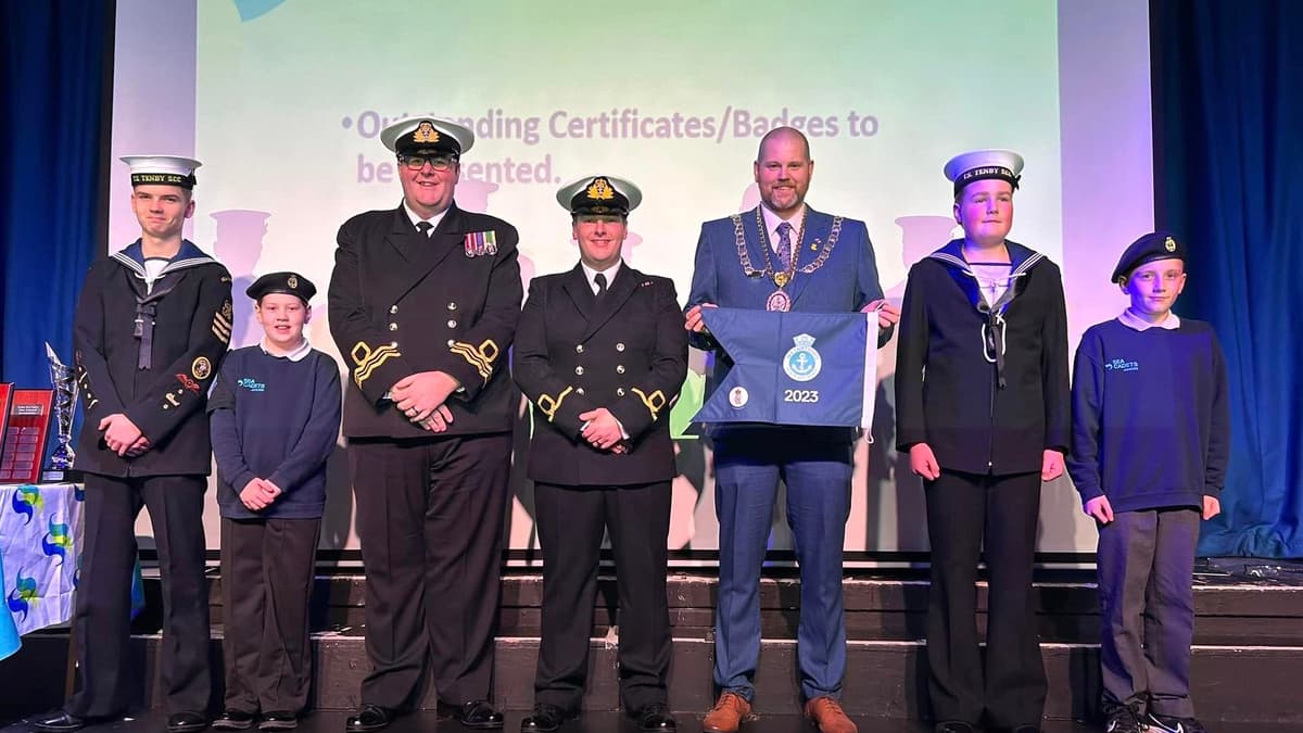 Tenby Sea Cadets praised by seaside town's Mayor | tenby-today.co.uk