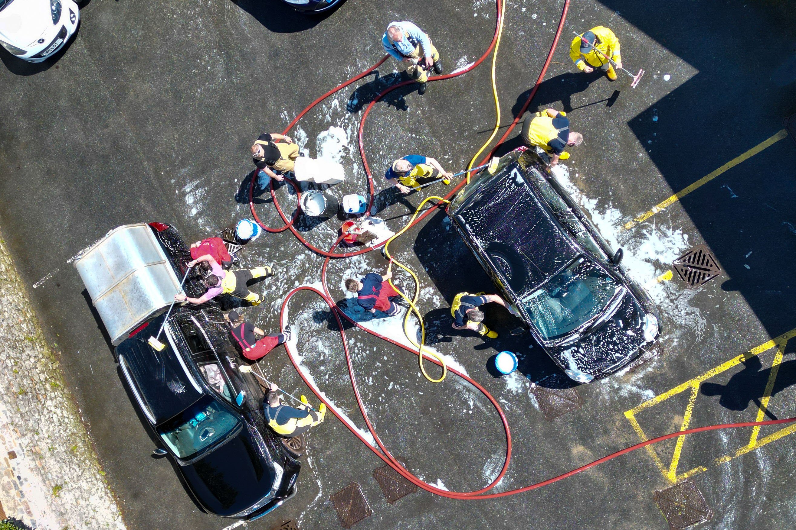 RNLI fundraising car wash at Tenby Fire Station | tenby-today.co.uk