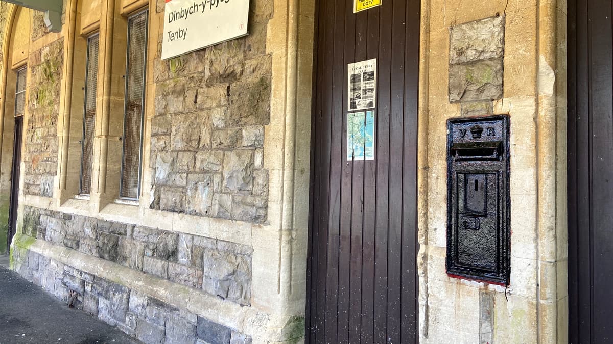 ‘Sacrilege!' traditional Tenby Queen Victoria red post box blacked out ...