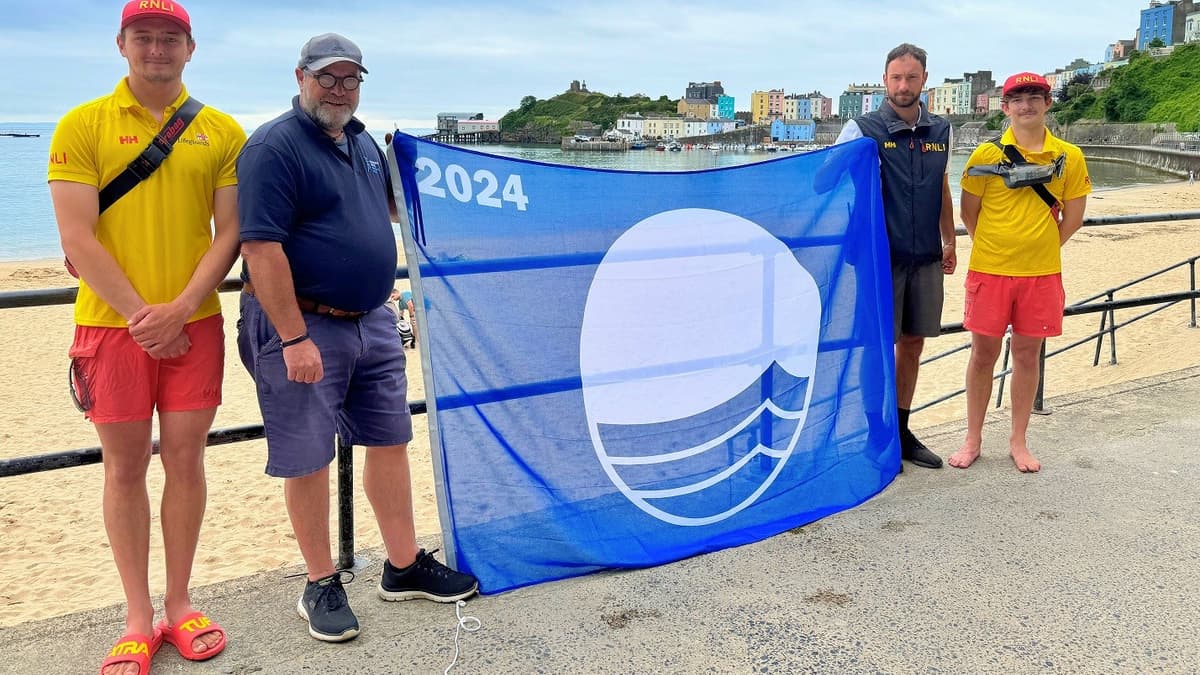 From Blue Flag to 'Red Flag' - Tenby councillor calls for Welsh Water ...