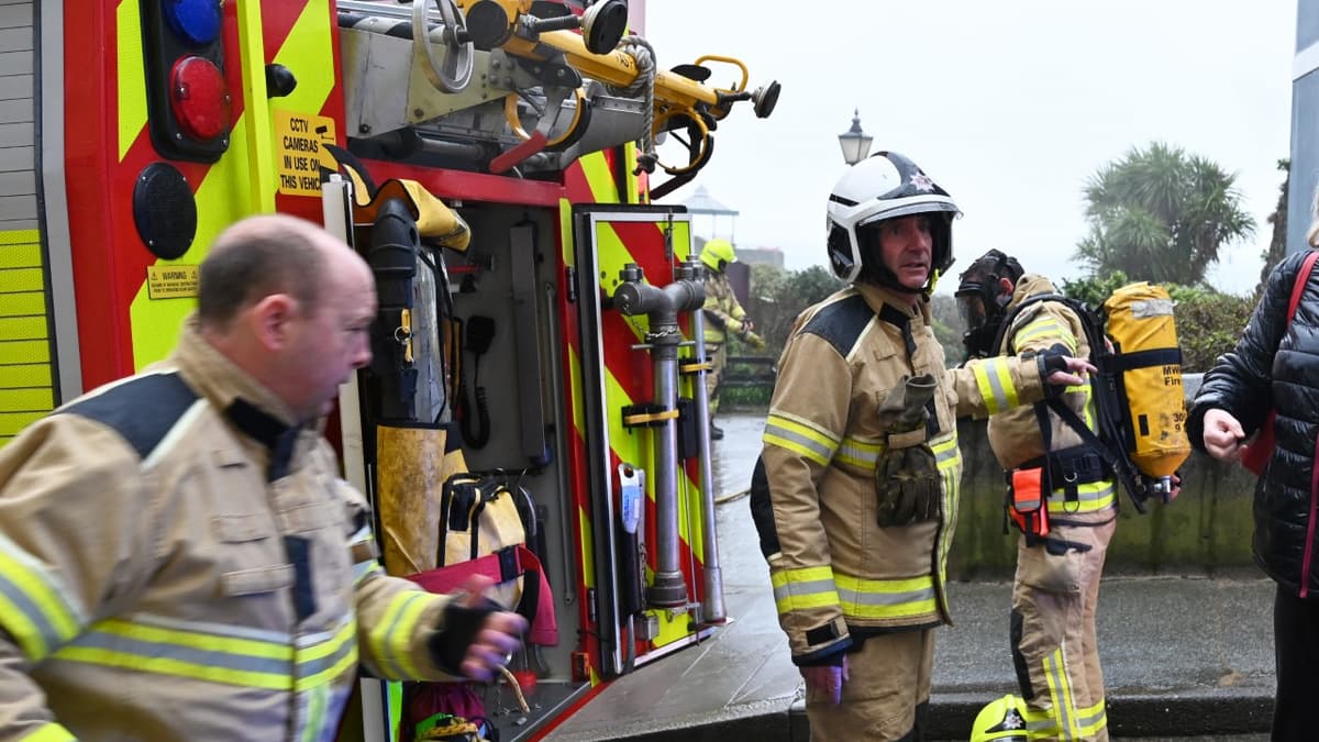 Firefighters to carry out training exercise in seaside town of Tenby ...