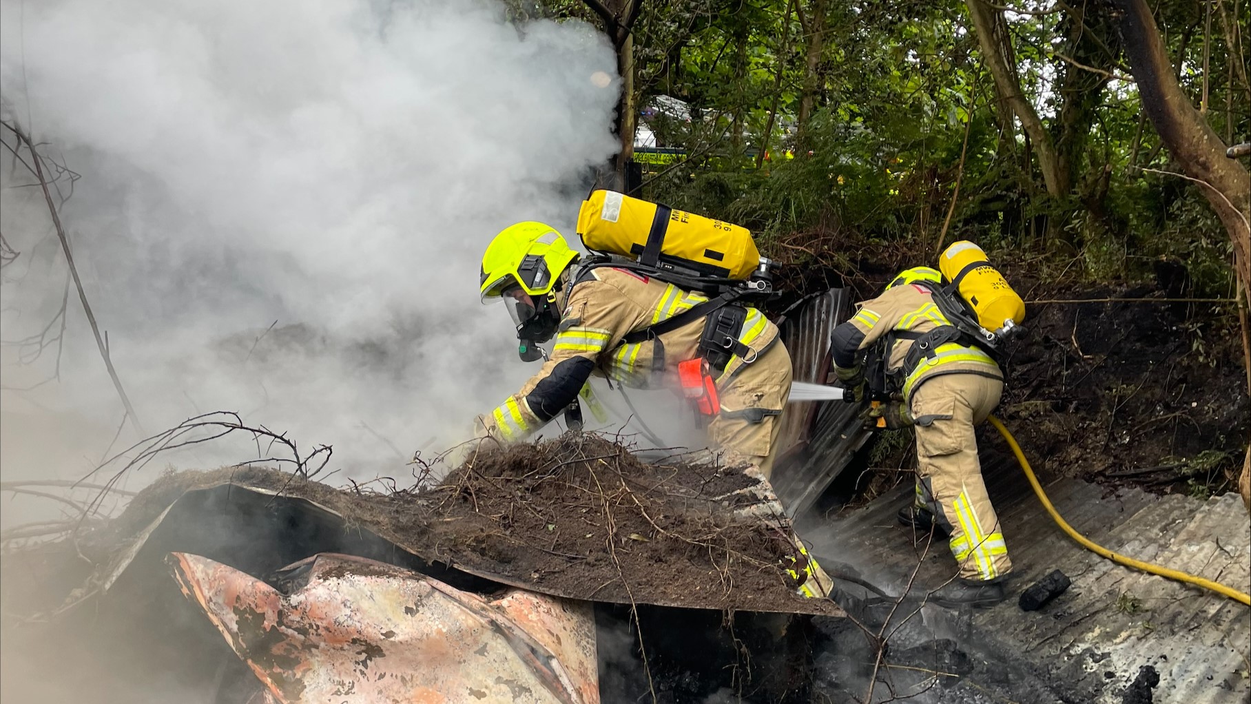 Cardigan and Pembrokeshire crews respond to Eglwyswrw barn fire | tenby ...