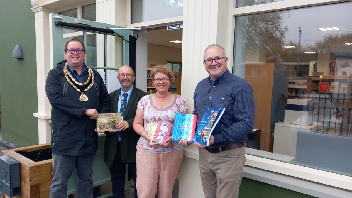 Narberth now has a library the town can all be 'proud of' | tenby-today ...