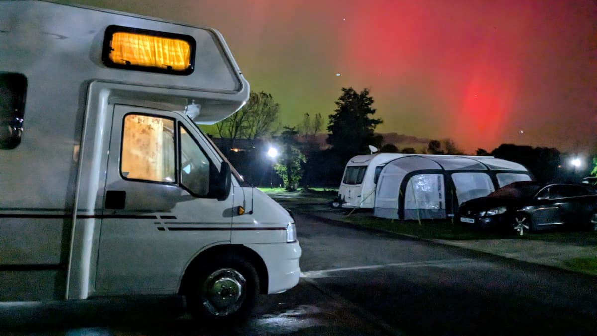 WATCH: Spectacular display of Northern Lights over Tenby ...