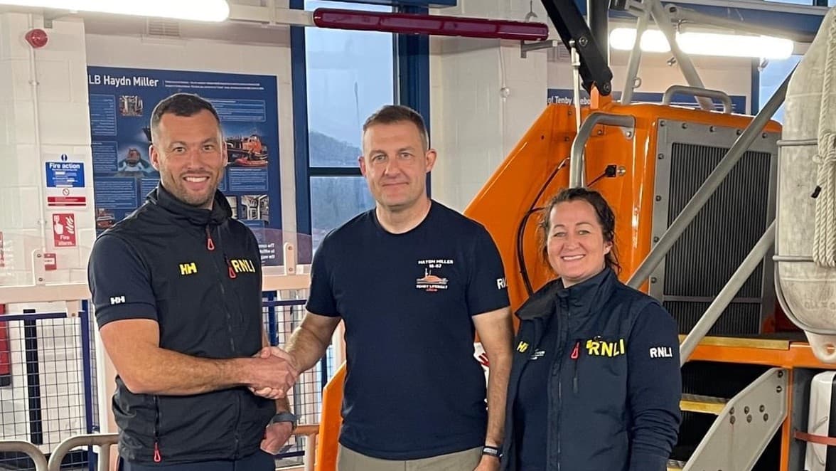Tenby RNLI's Rob makes a splash during Deputy Coxwain training | tenby ...