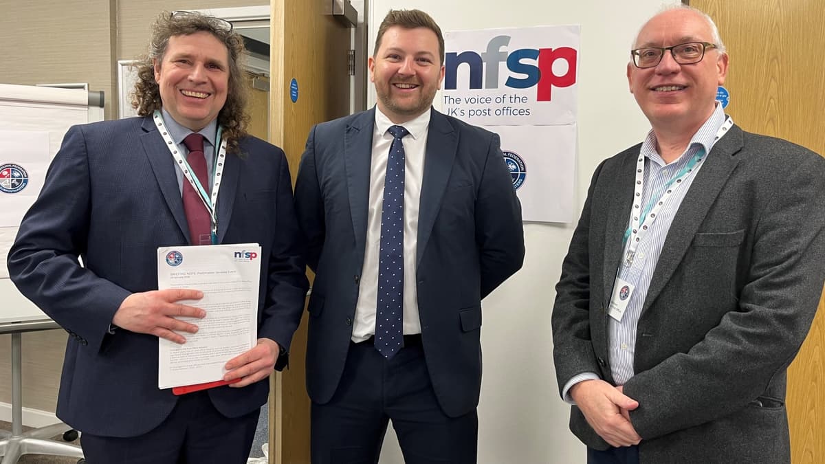 Pembrokeshire Postmasters praised at Post Office drop-in | tenby-today ...